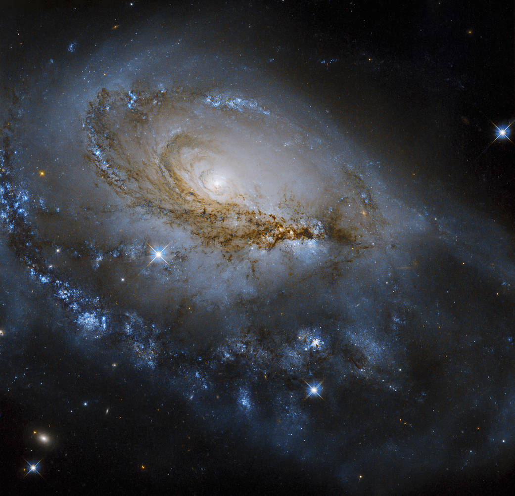Hubble estudia una Galaxia espiral espectacular - Fósil-Divulgación y ...